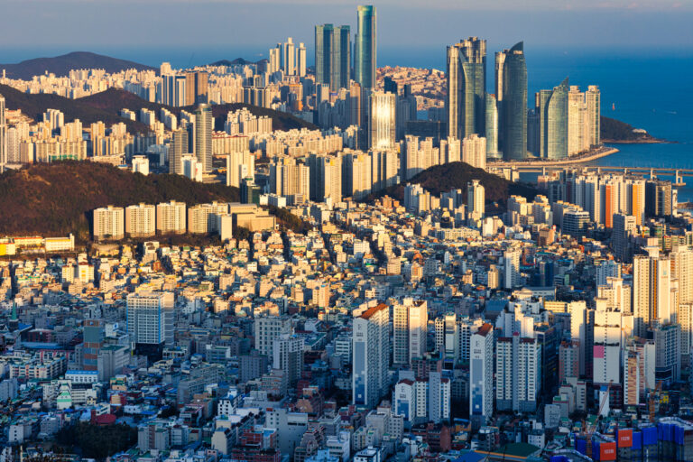 Hwangnyeongsan Mountain: Scenic Shots of Busan – The Sajin